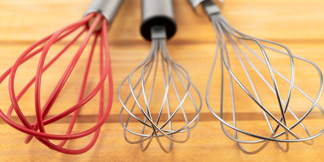 Fouet: conheça os tipos e como usar esse utensílio - Docepedia